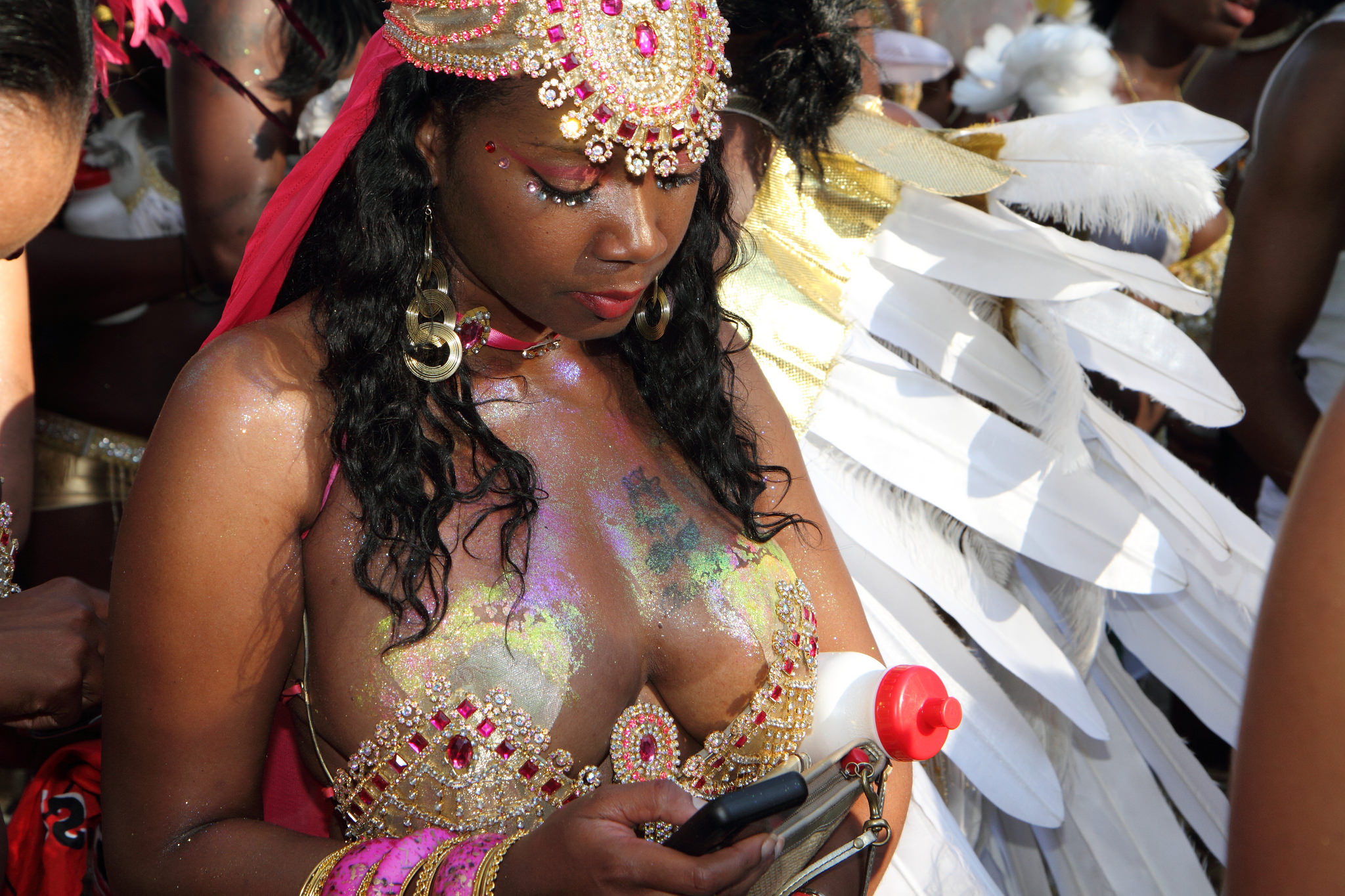 checking text | Scrolller