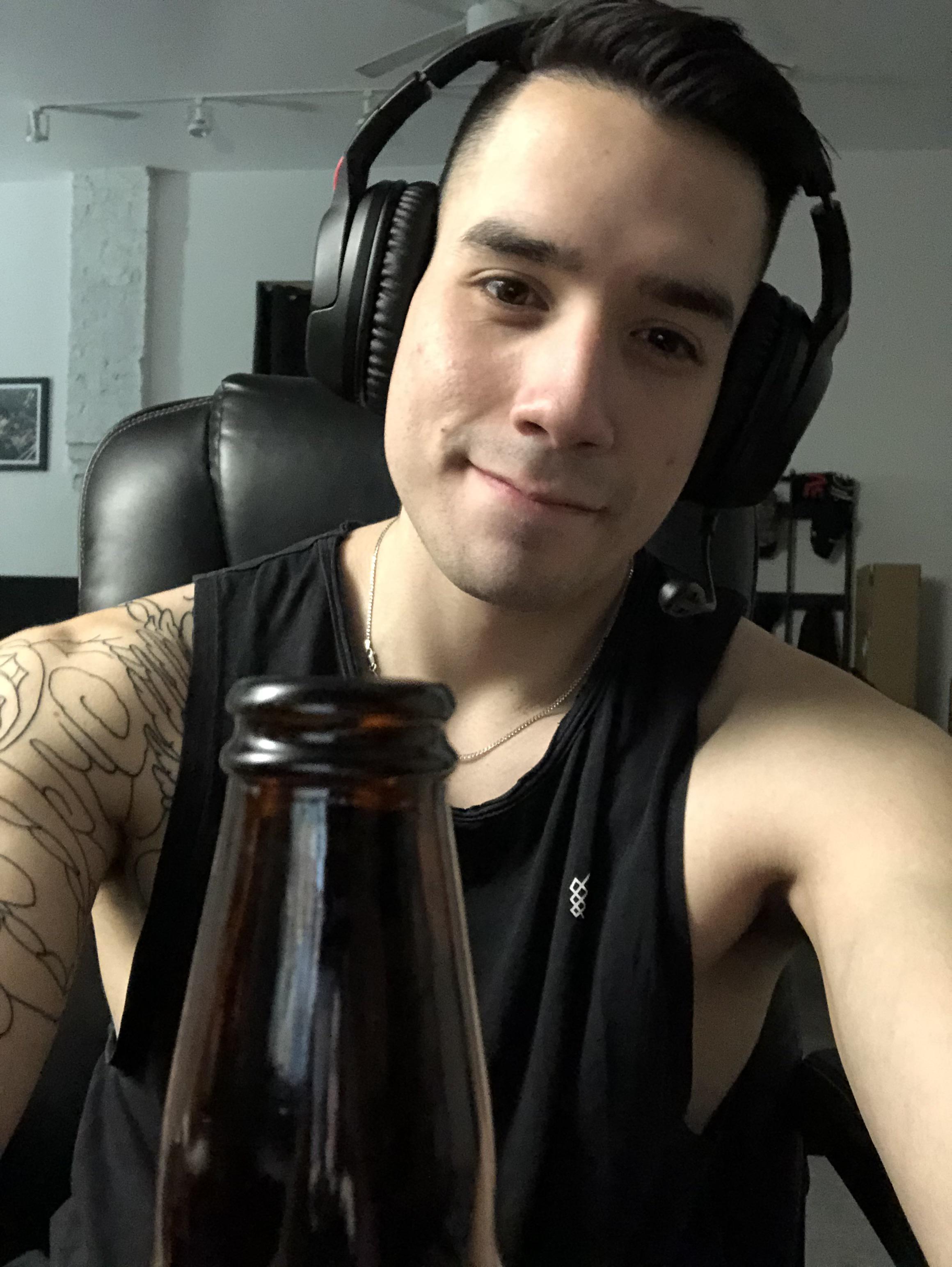 Cheers y’all! 🍺 | Scrolller