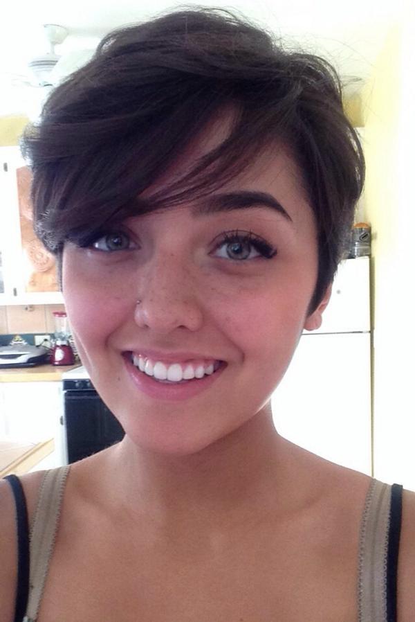 Cheesin' [self] | Scrolller