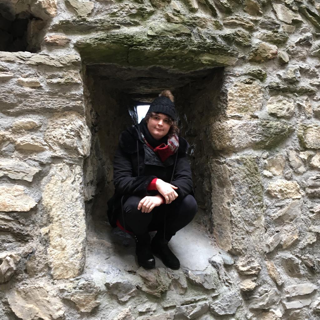 Chillin in a castle | Scrolller