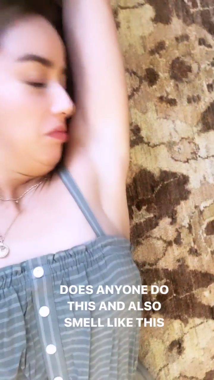 Chloe bennet mic | Scrolller