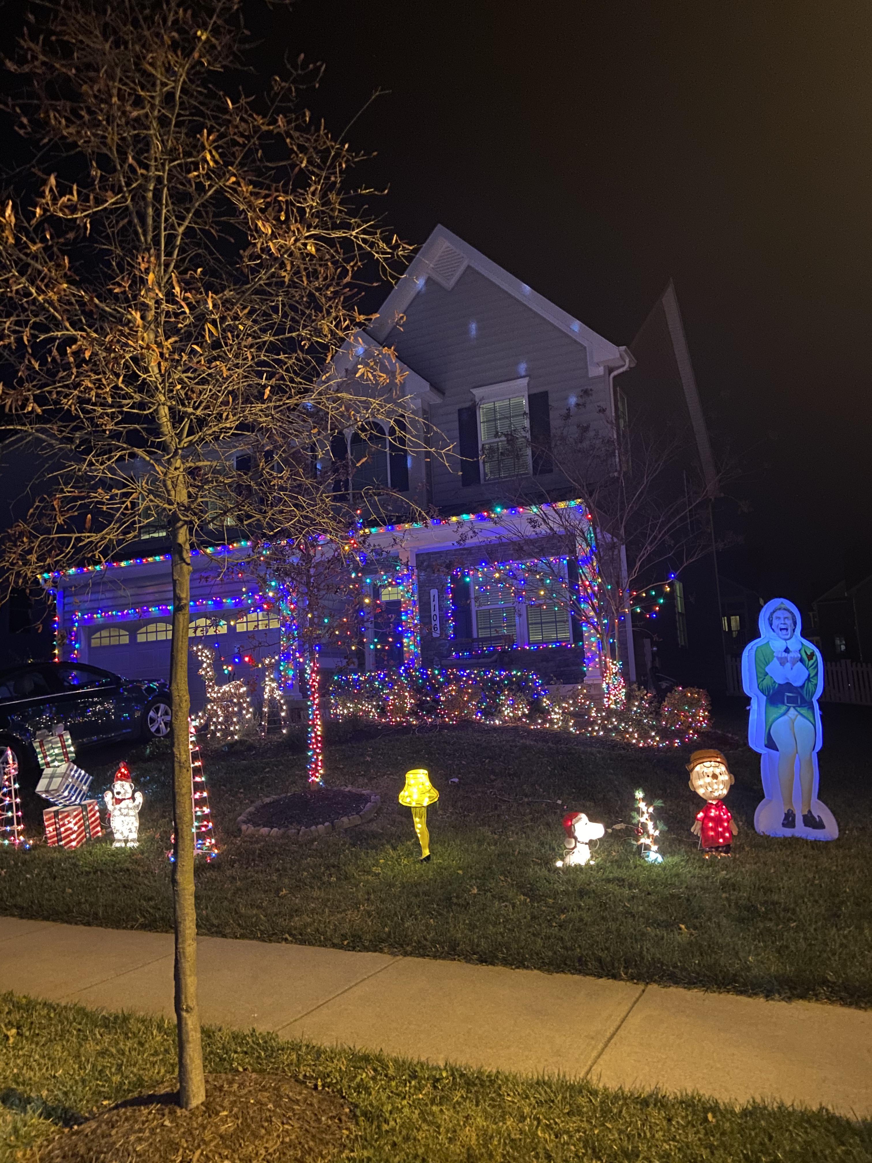 Christmas lights in the neighborhood | Scrolller