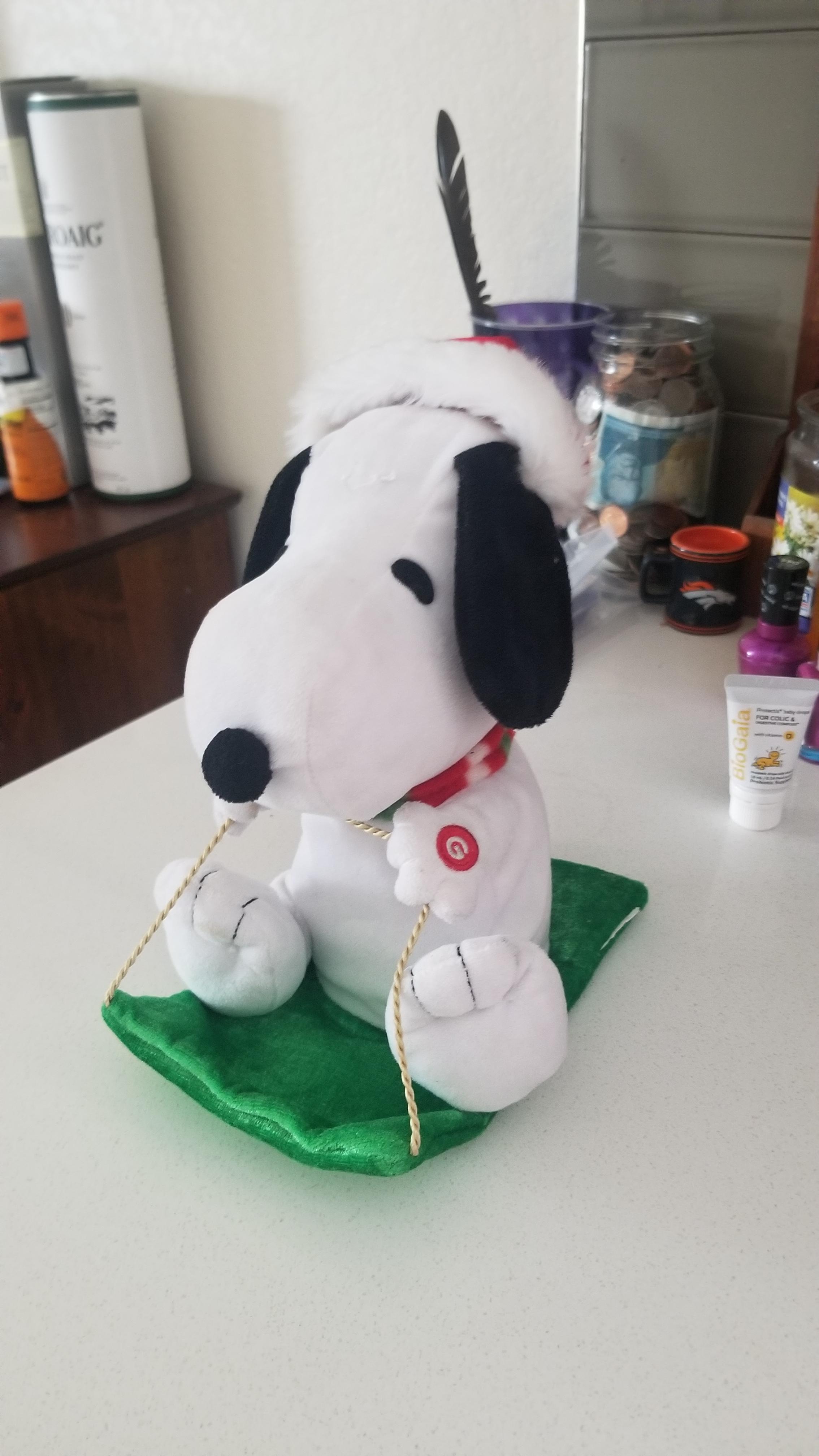 Christmas Snoopy | Scrolller