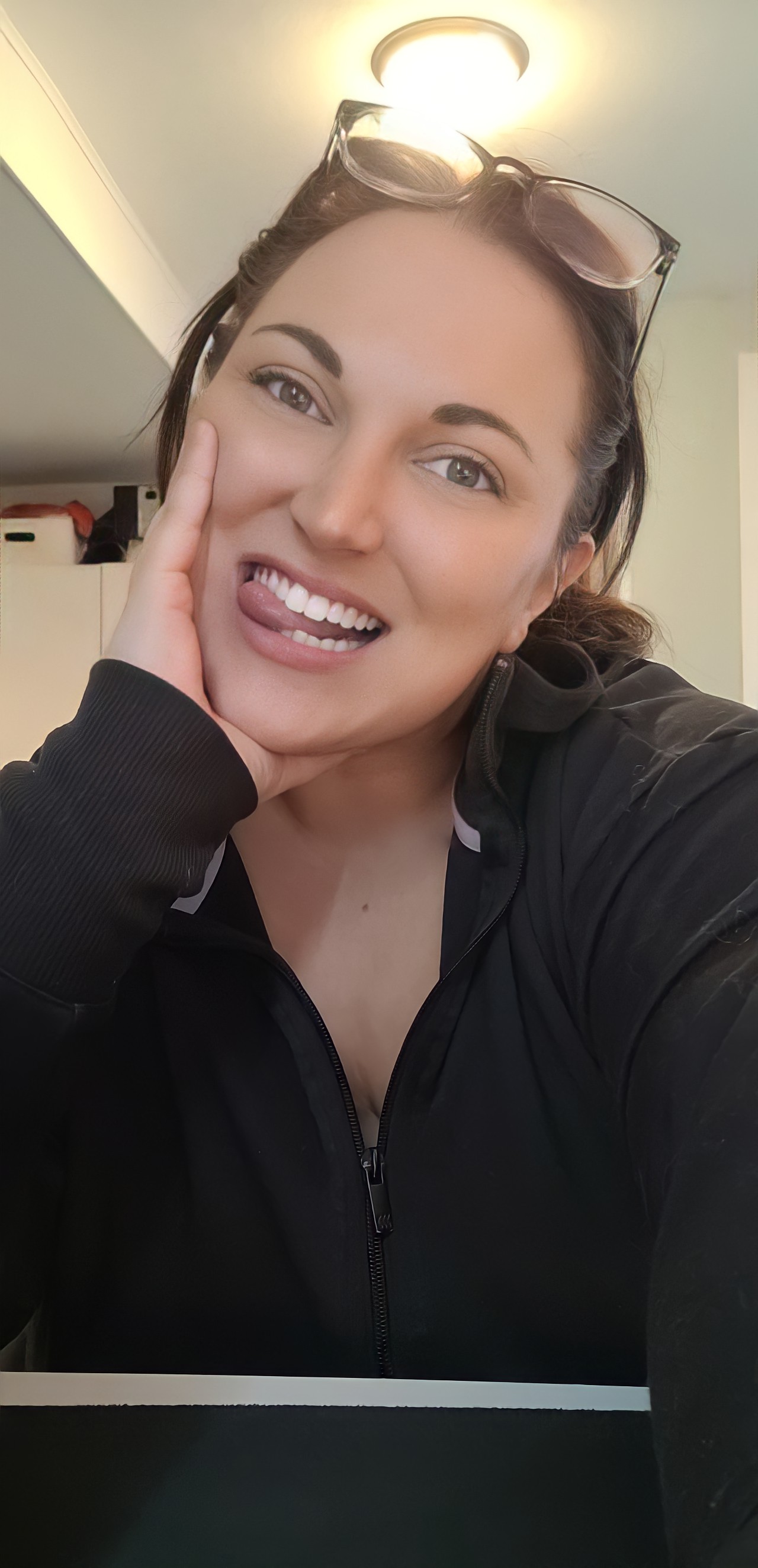 Chugging through this work week (28F) | Scrolller