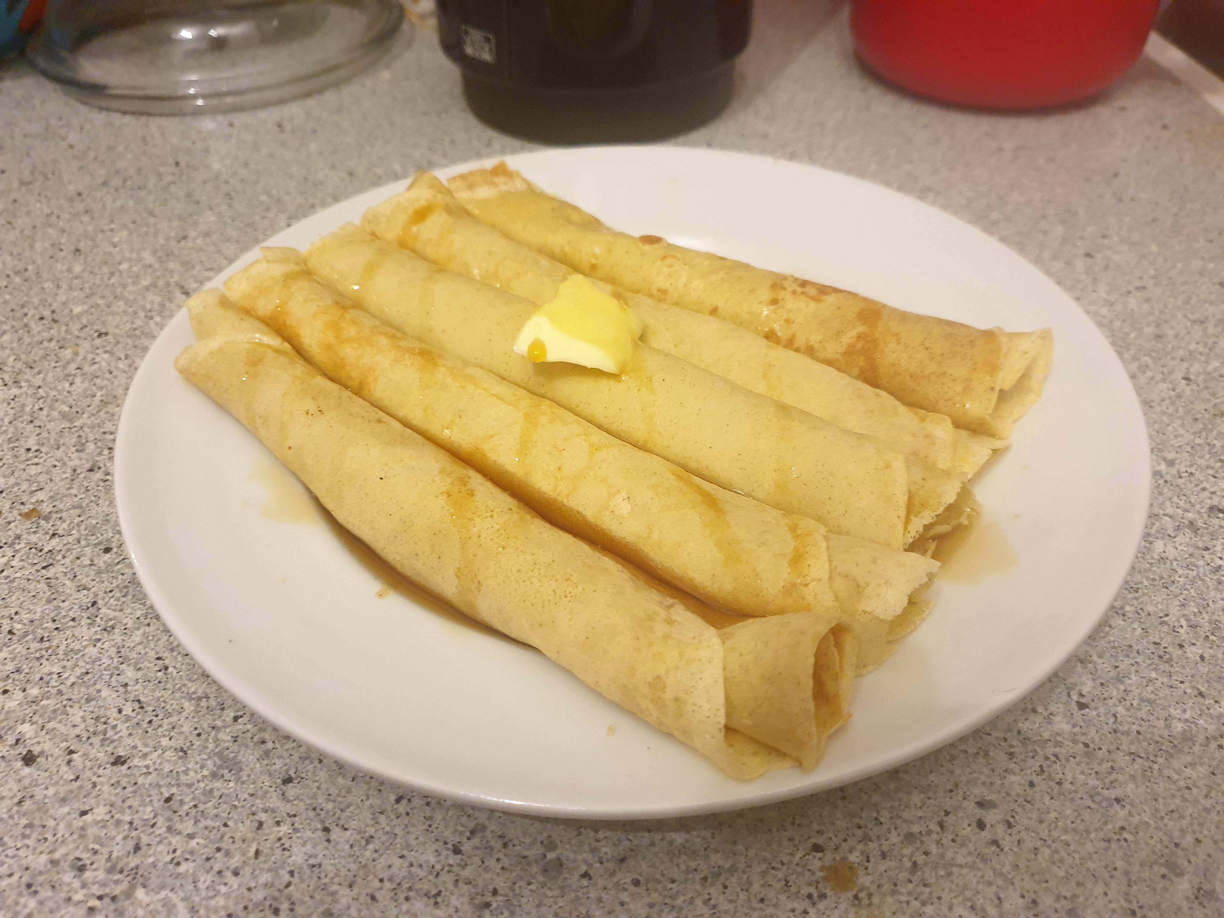Cinnamon crepes w/maple syrup | Scrolller