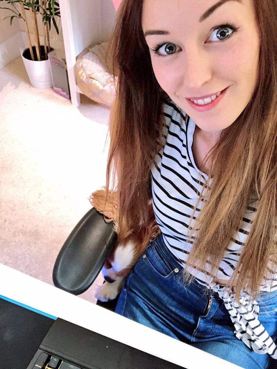 Clare cute smile | Scrolller