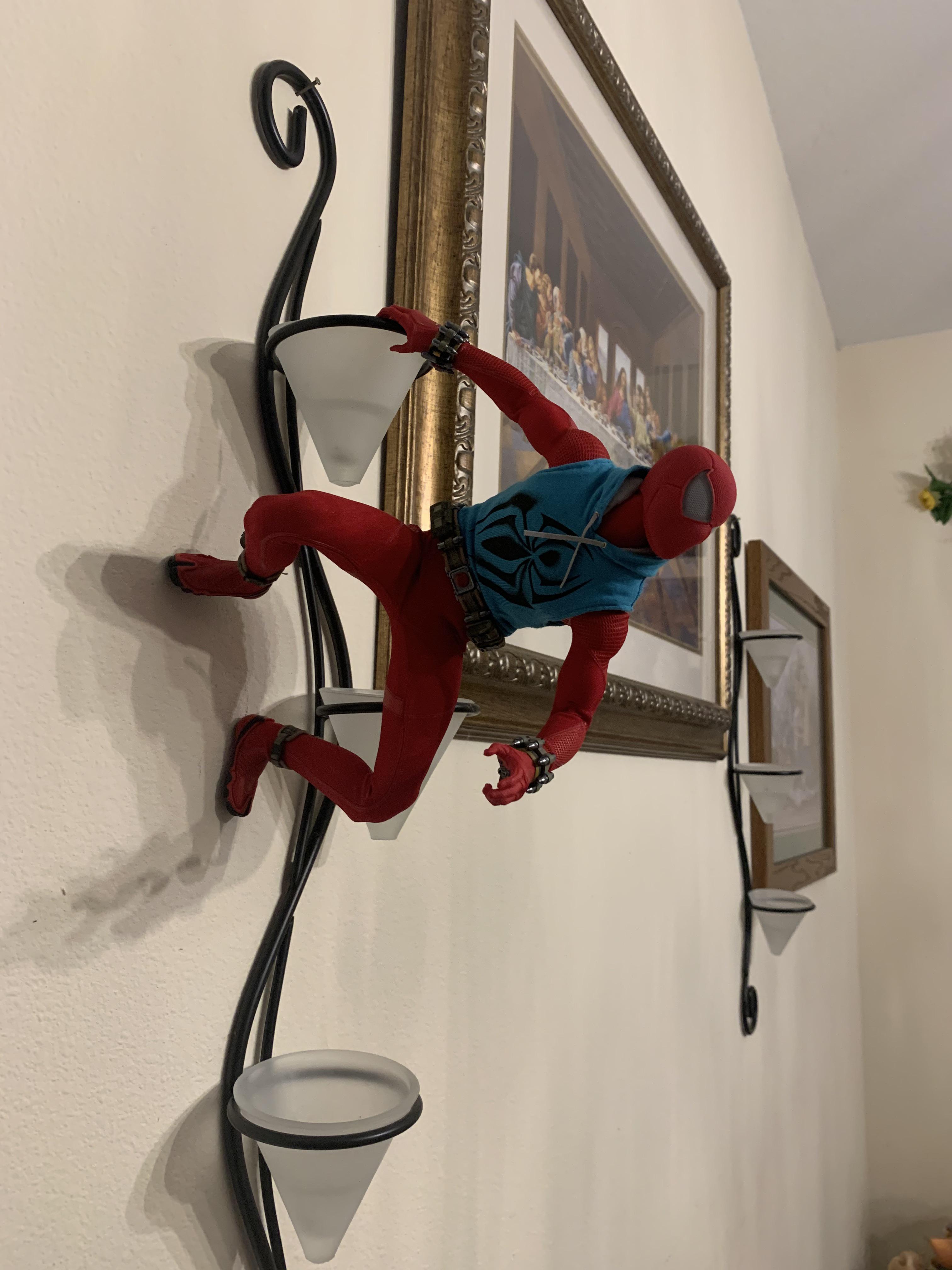 Classic pose! | Scrolller