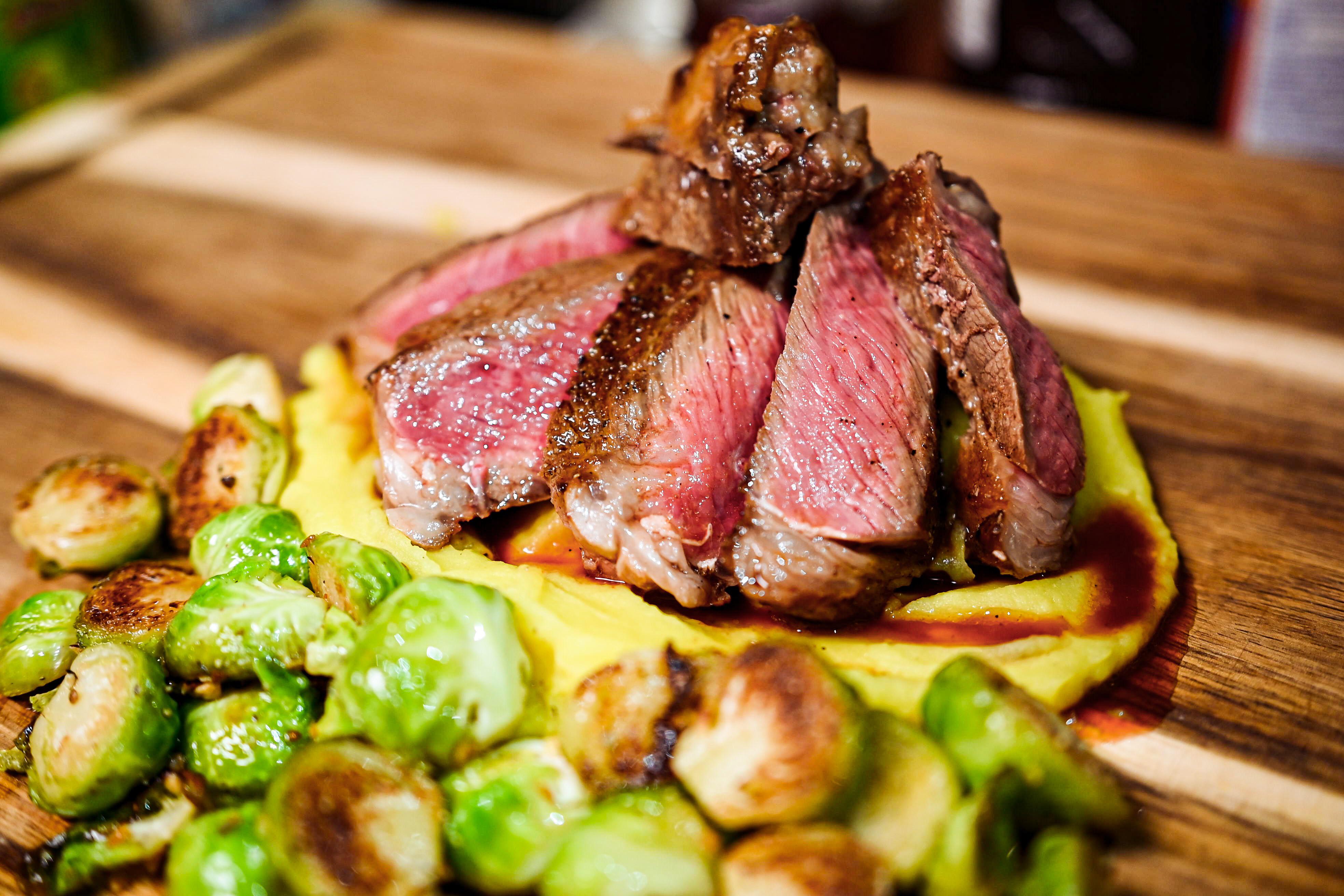 Classic steak dinner! | Scrolller