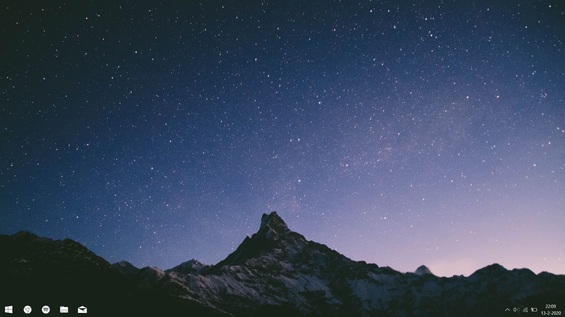 Clean desktop | Scrolller