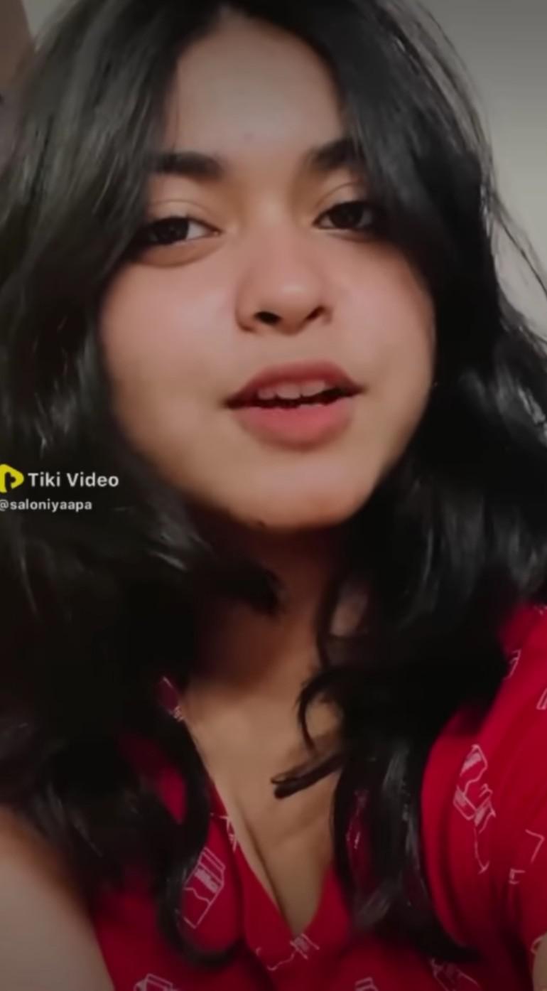 Cleavage On Point...Saloniyaapa😍😋💦💦 | Scrolller