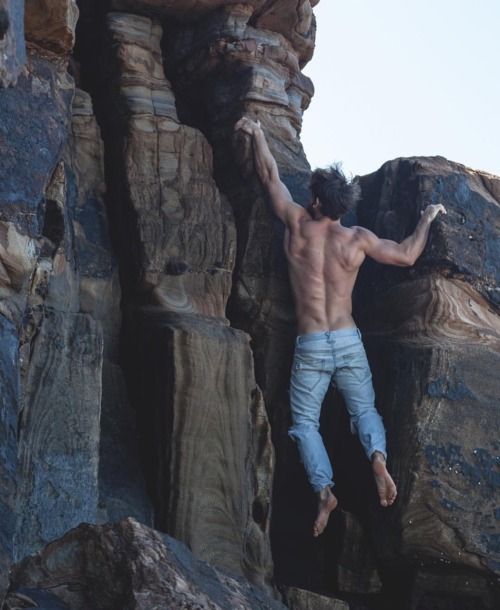 Climbing | Scrolller