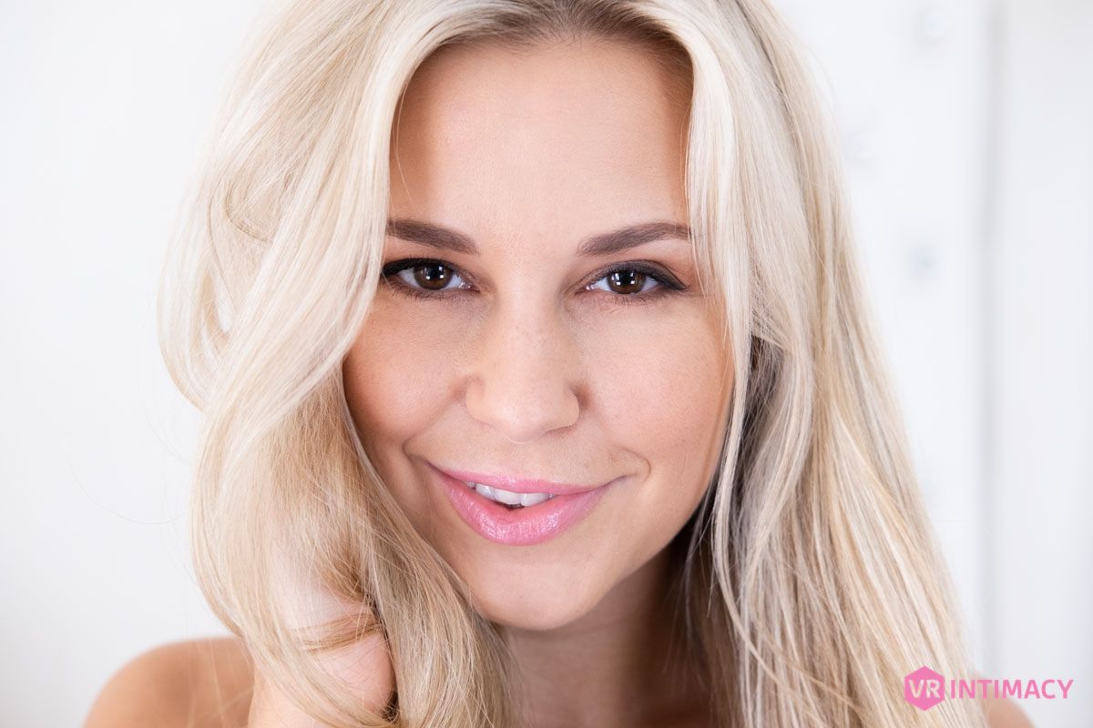 Close to her Fan - Lola Myluv @ VR Intimacy in 8K | Scrolller