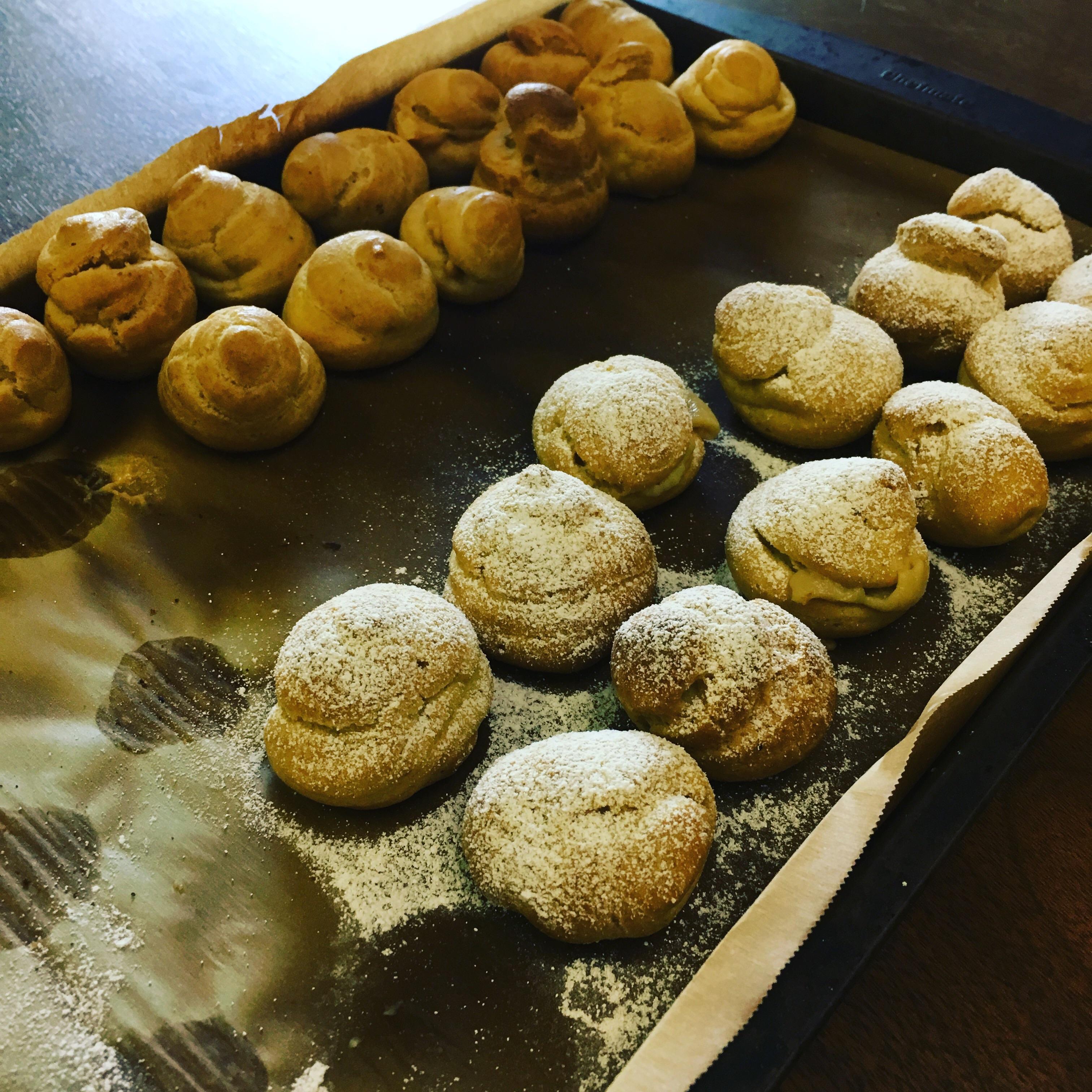 Coffee and caramel cream puffs made for coworkers | Scrolller