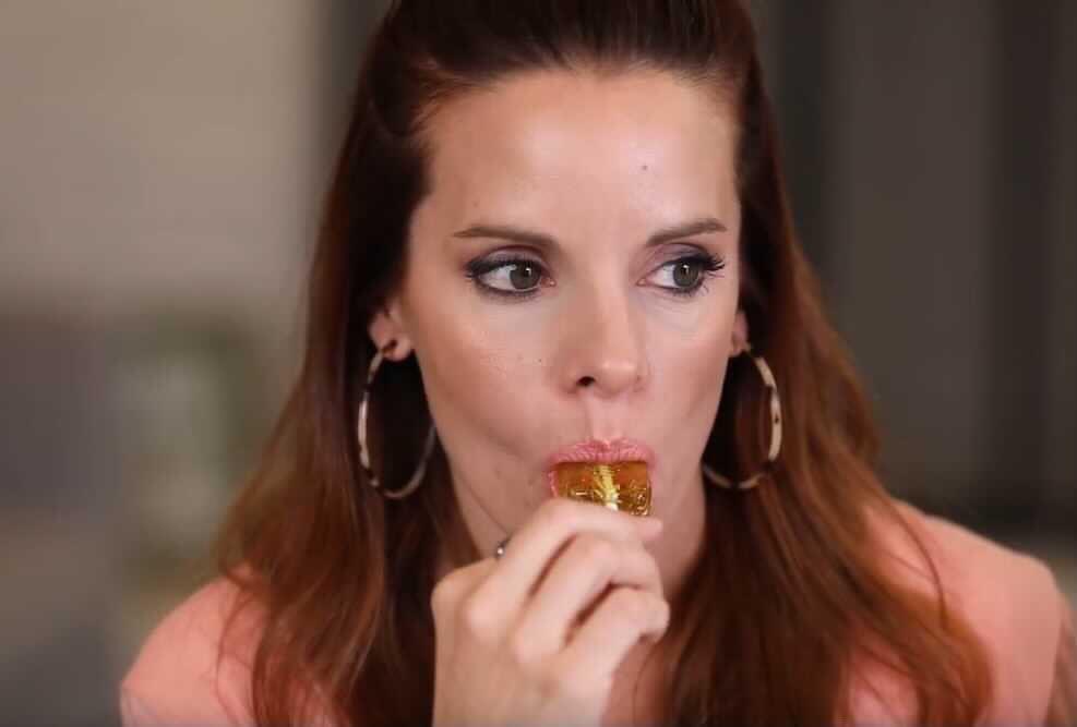 Colette Butler is such an underrated milf | Scrolller