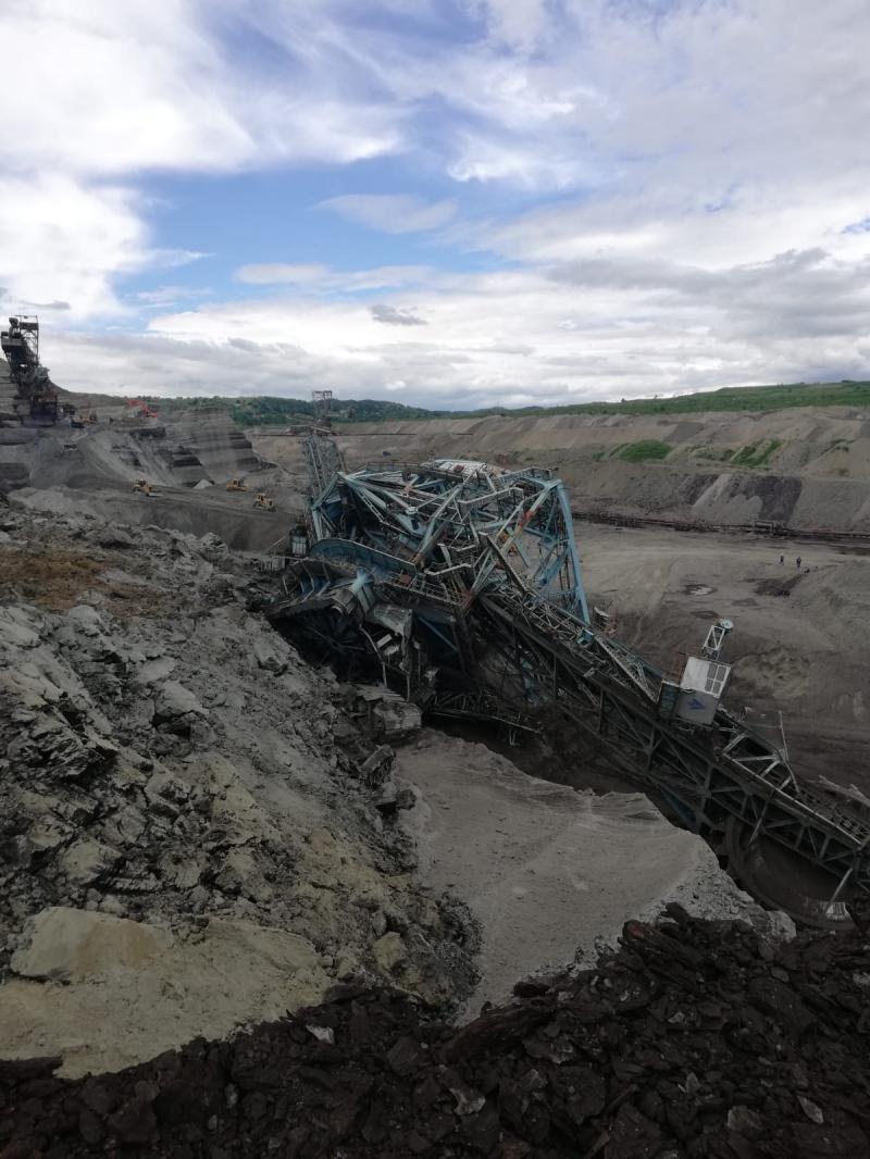 Collapsed surface mining excavator | Scrolller