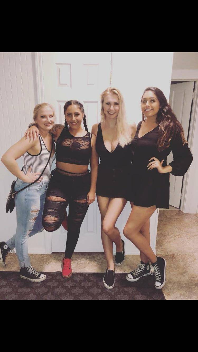 College party [4] | Scrolller