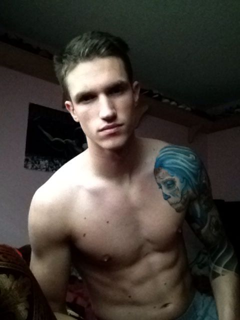 Come back to bed | Scrolller