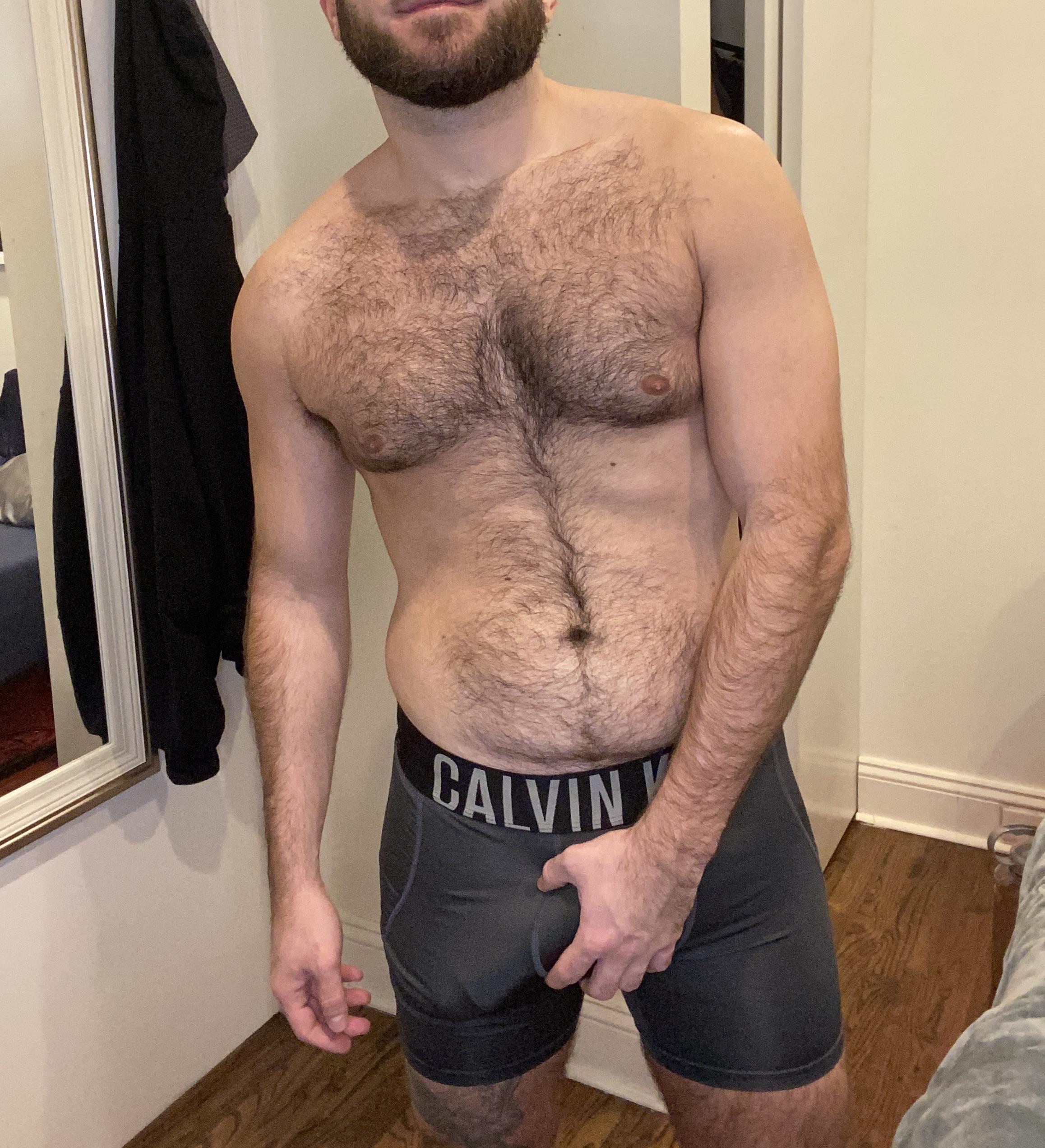 Come get on your knees for Daddy 😈 | Scrolller