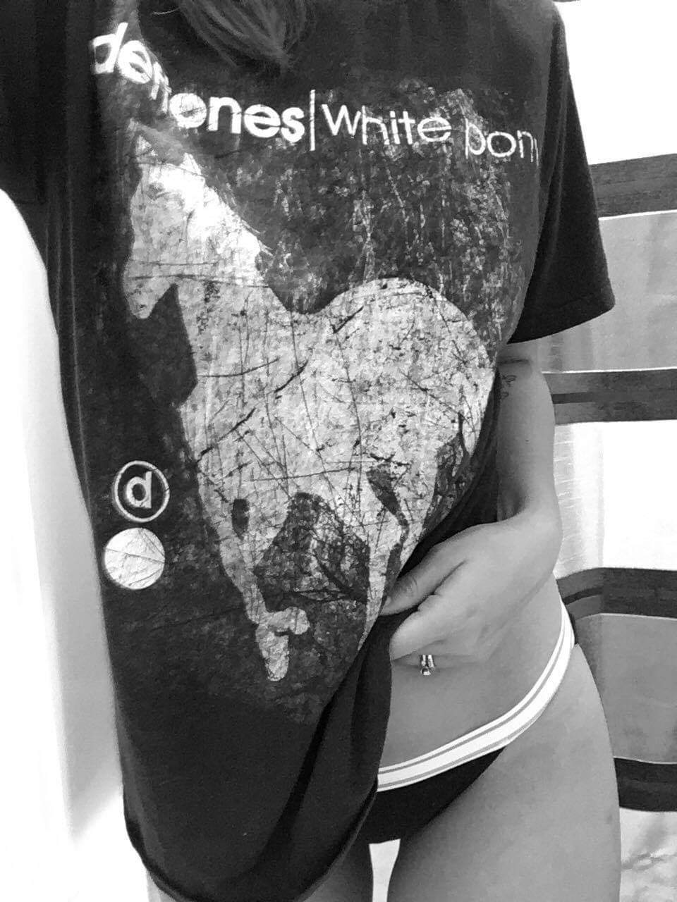 "Come see inside my bones" | Scrolller