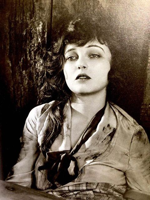 Corinne Griffith | Scrolller