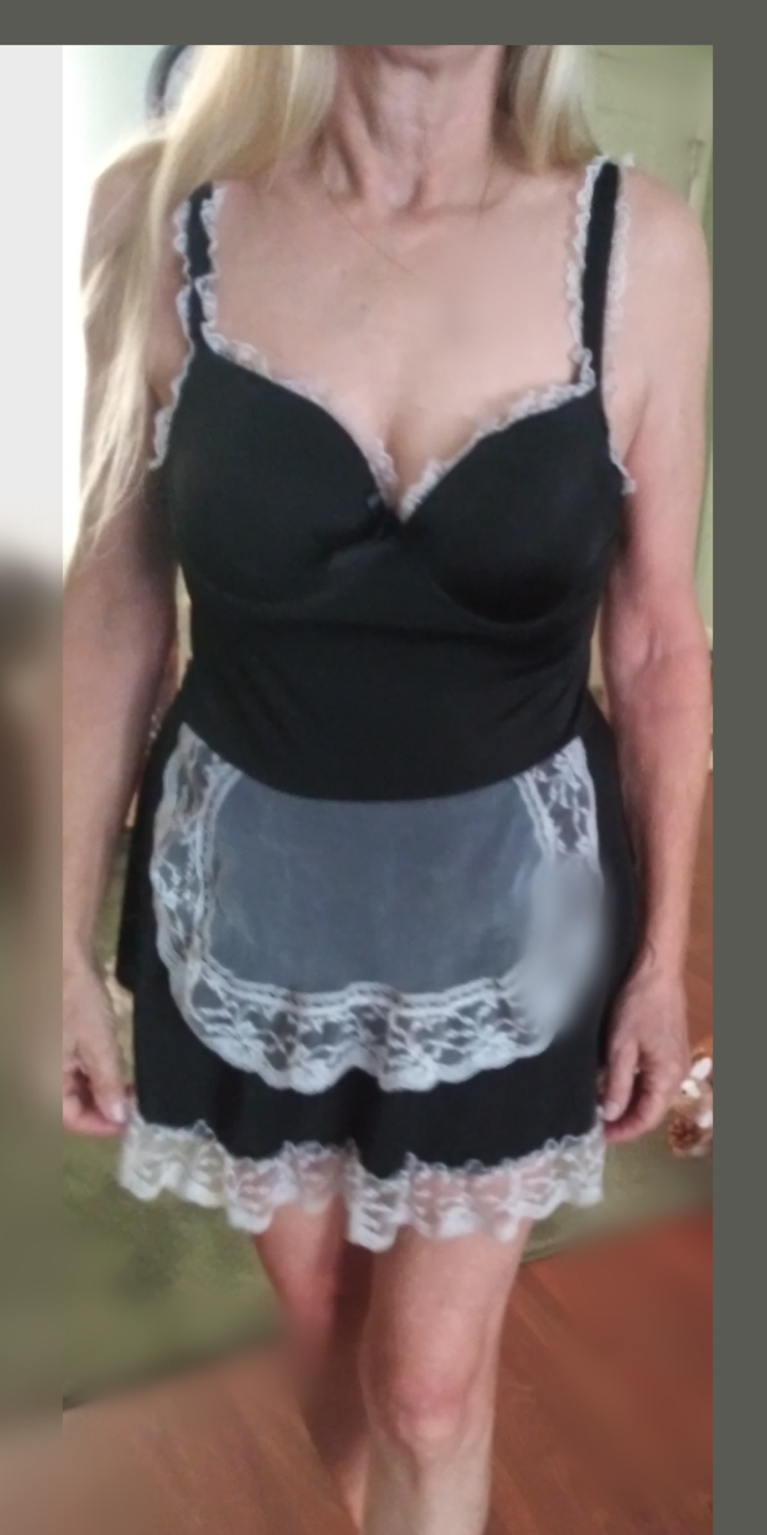 Cougar ready to serve her cub | Scrolller