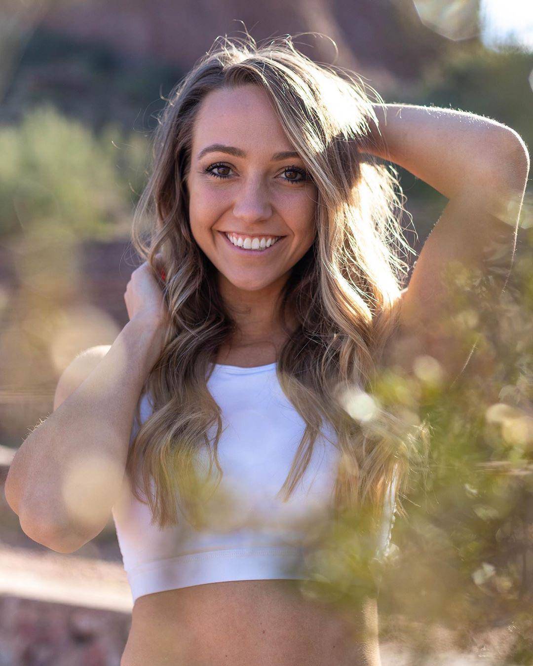 Courtney | Scrolller