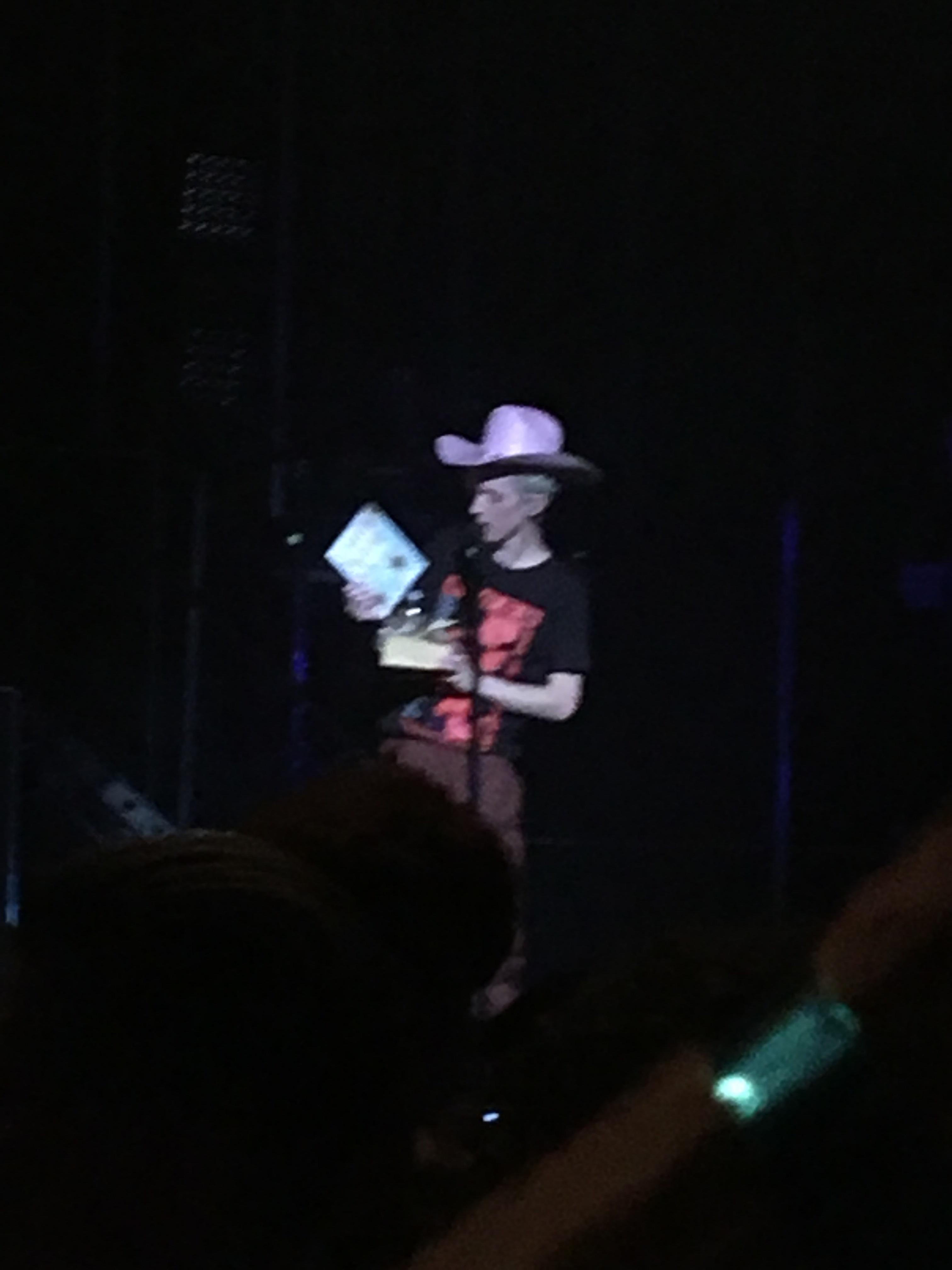 cowboye sivan | Scrolller