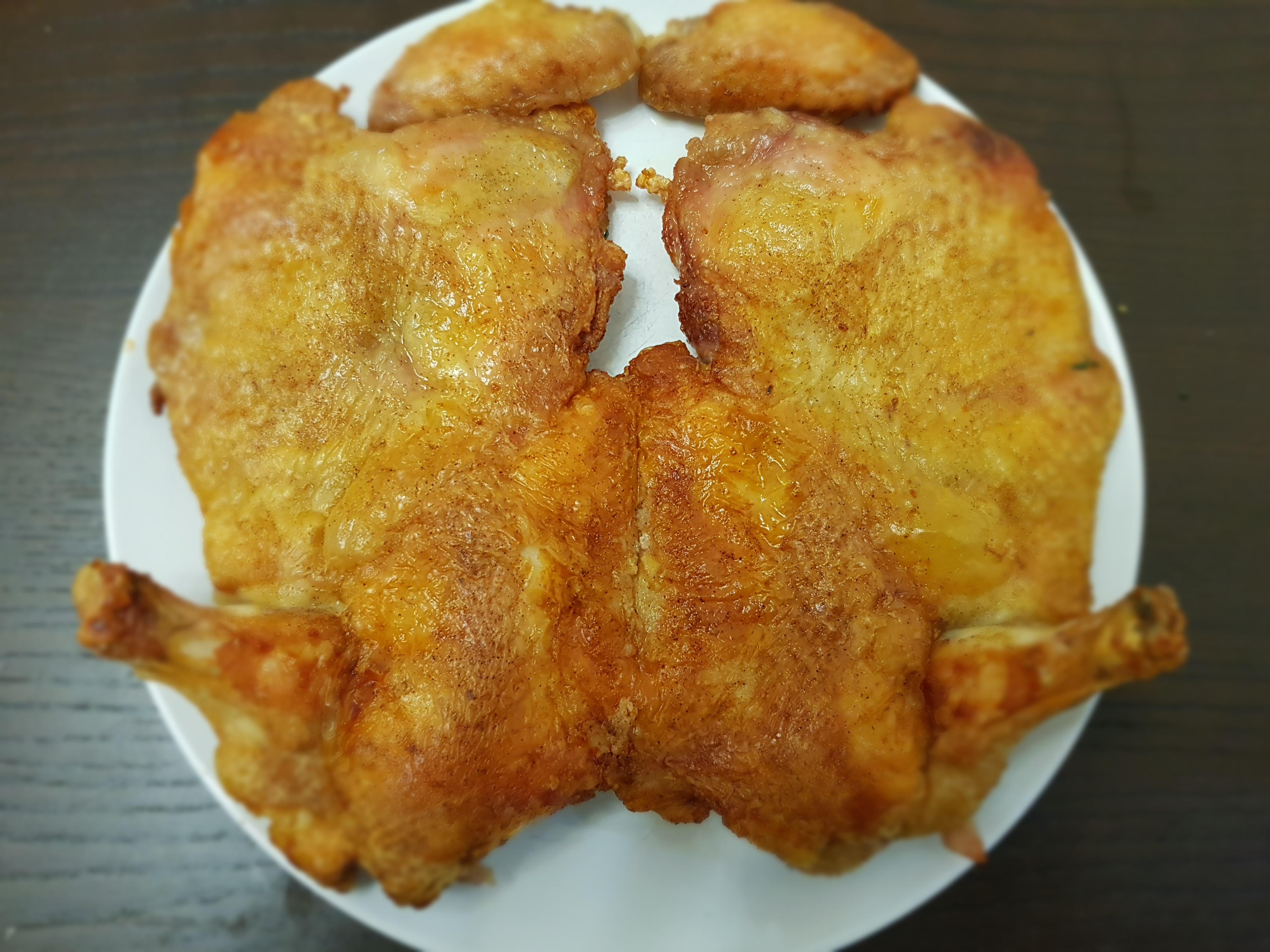 Crispy skin whole chicken | Scrolller