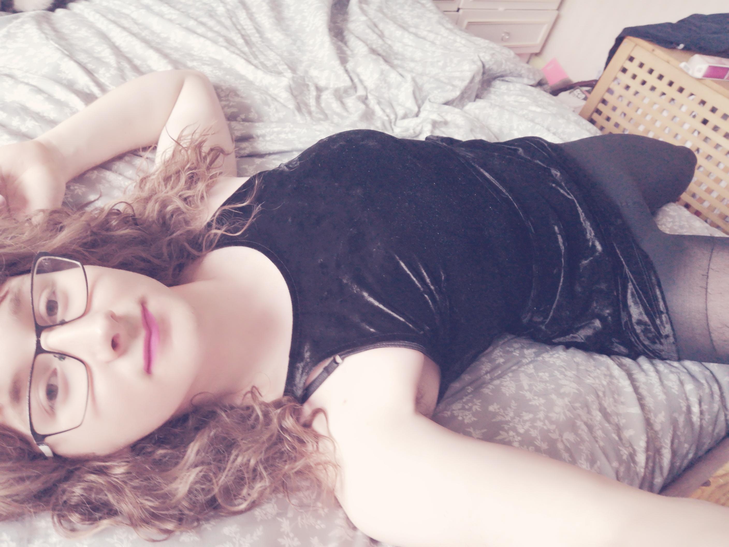 Cuddle me? | Scrolller