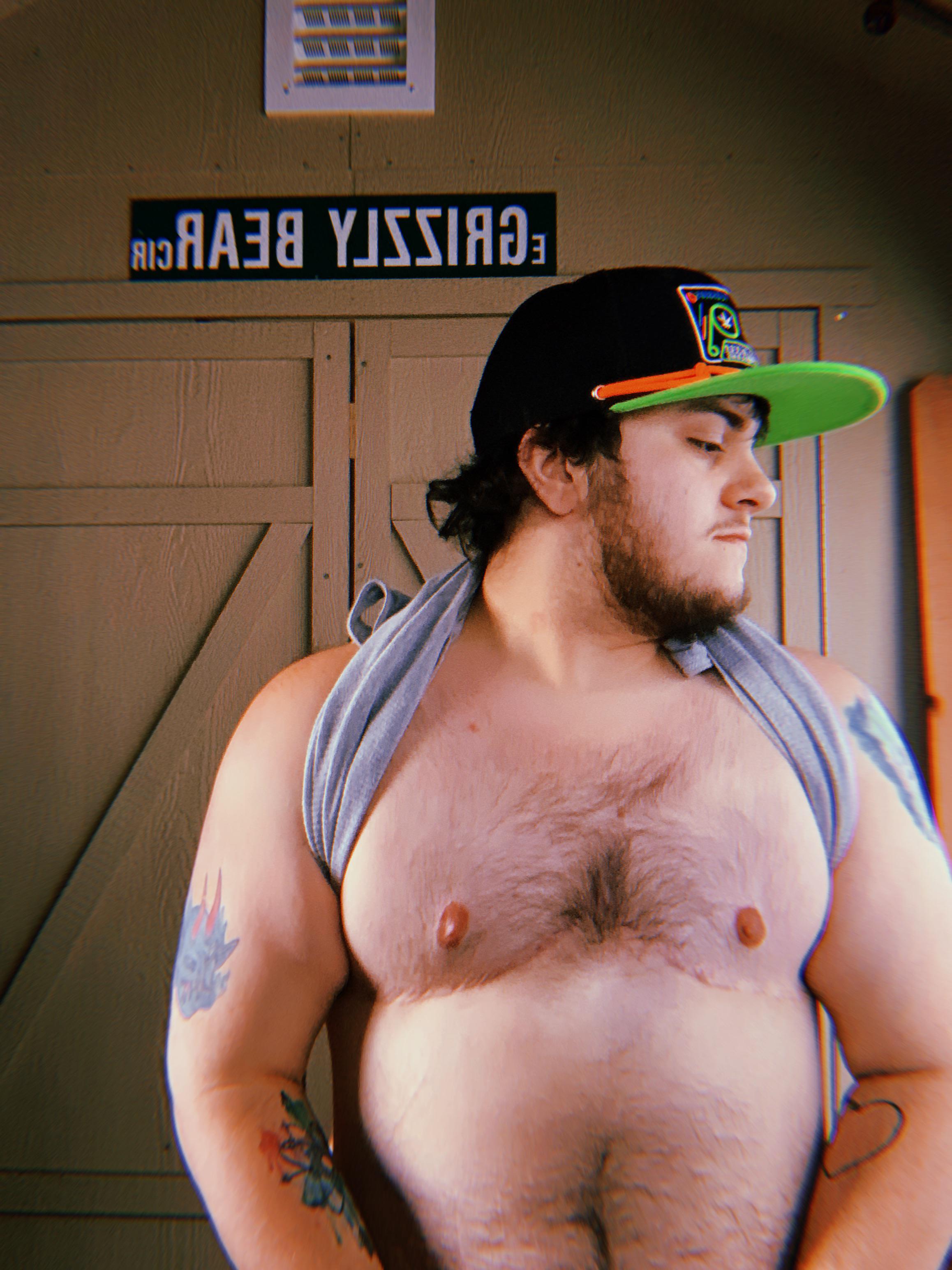 Discover more like Gaybears: grizzly bear circle and Related Content | Scrolller