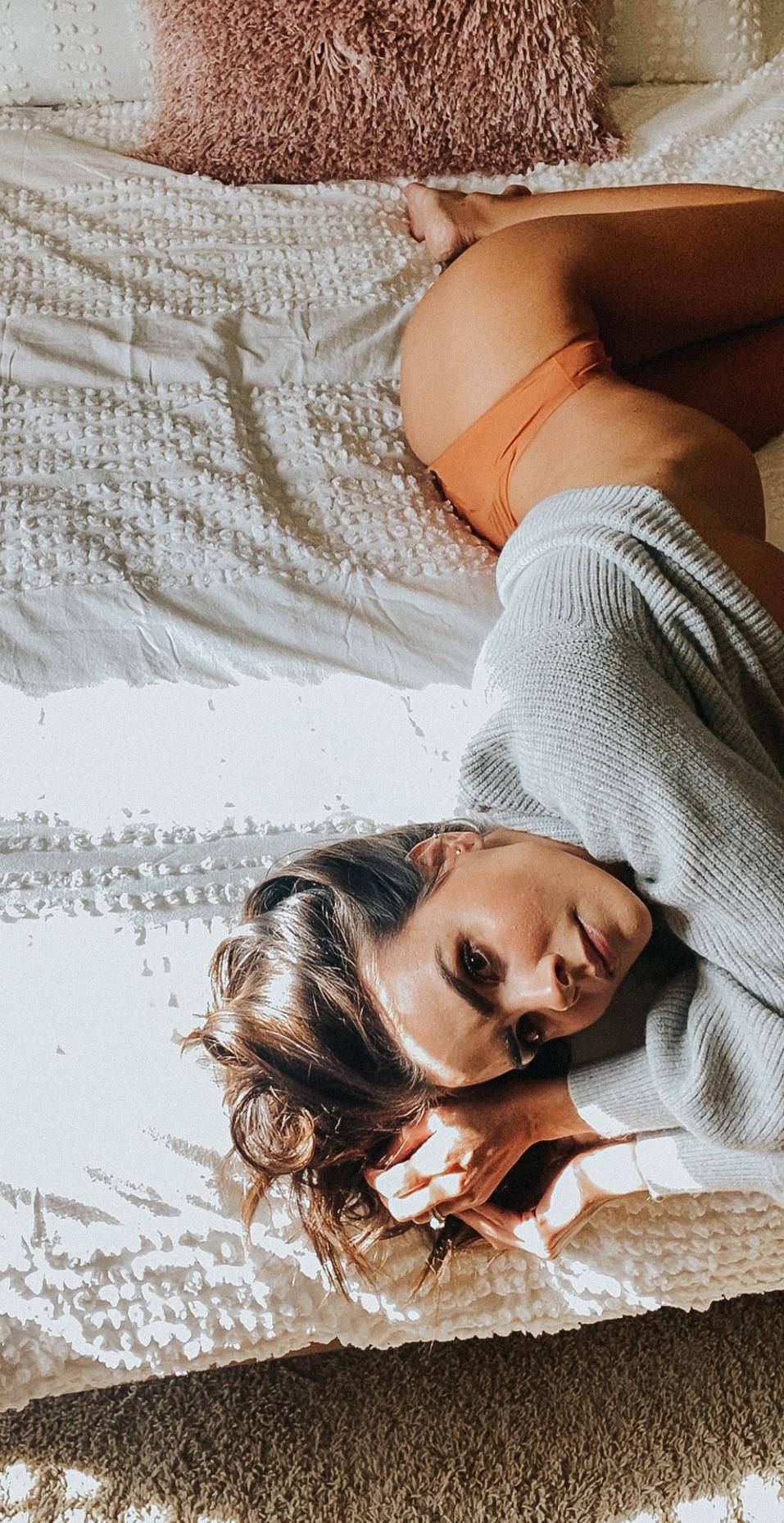 Cum cuddle me 😈 | Scrolller