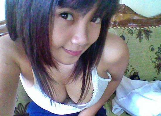 Cute Indonesian | Scrolller