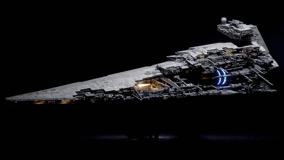 Cutway of a Star Destroyer by DorobouHige | Scrolller