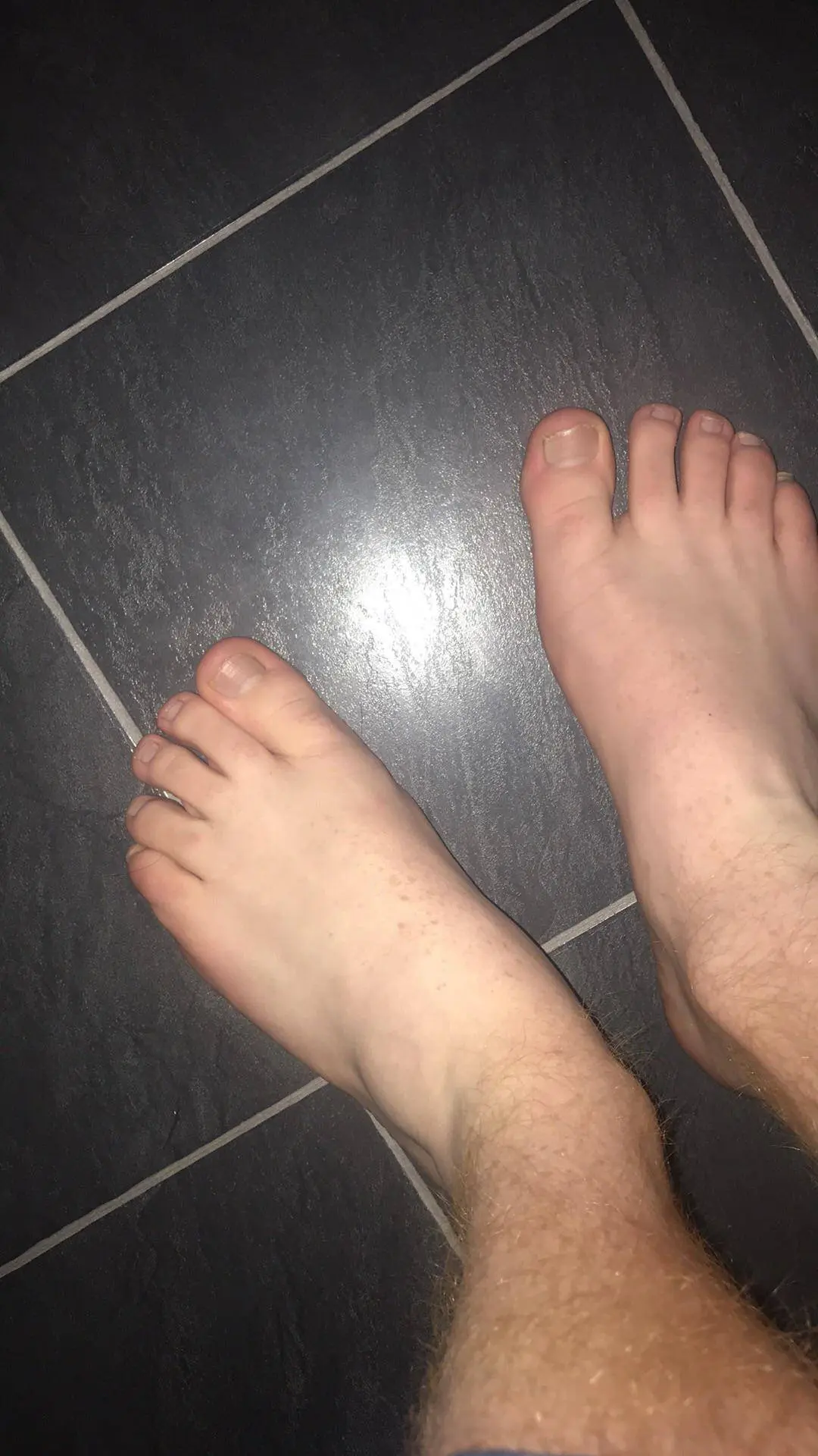 Daddys Feet Need Worshiping 😈😈 Scrolller