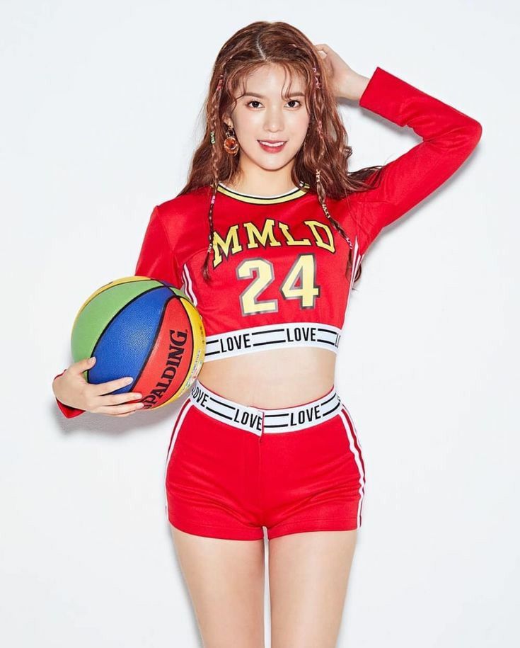 Daisy Tuesdays | Scrolller