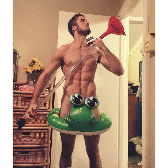 Damn Those Googly Eyes | Scrolller