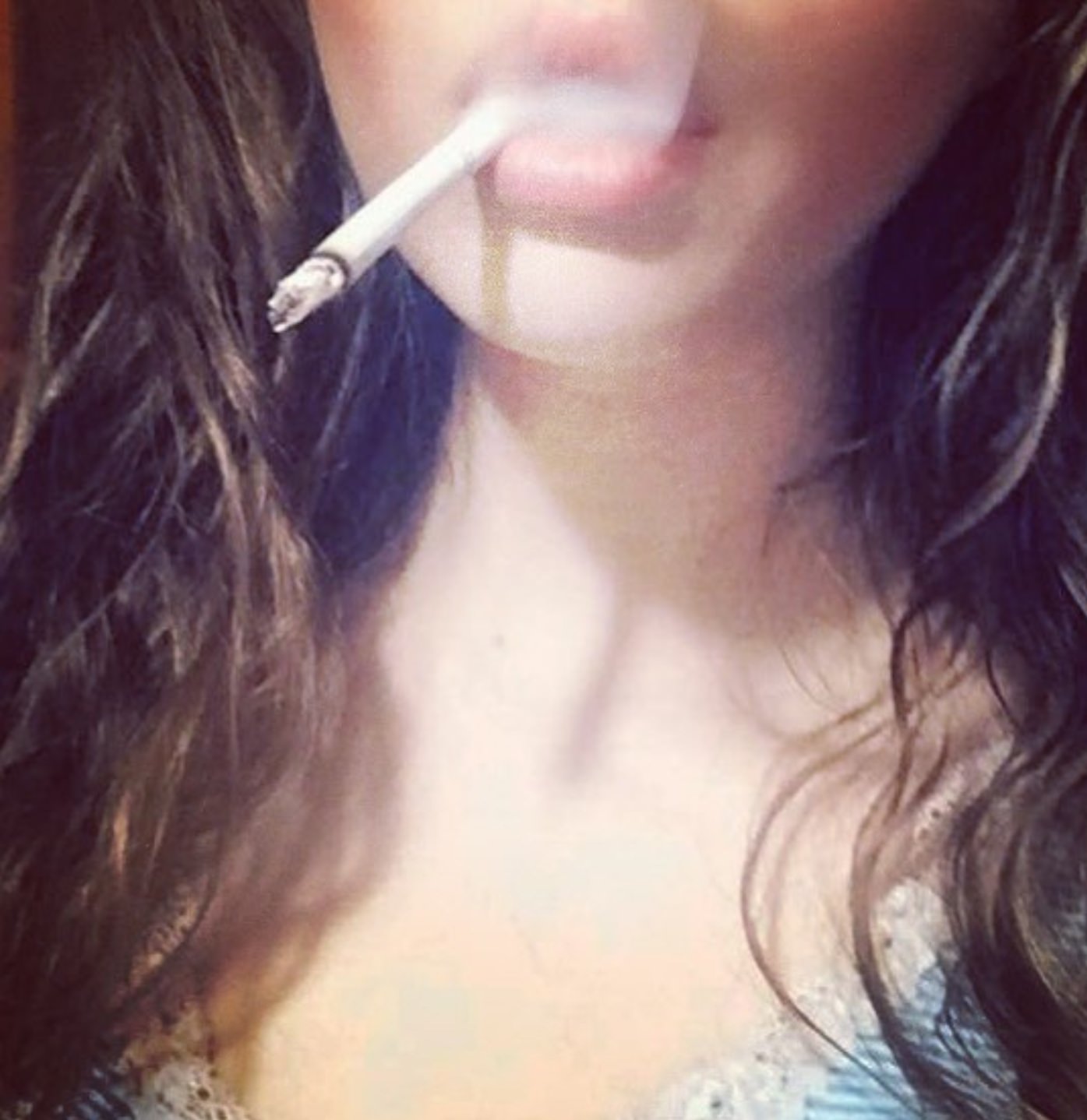 Dangle 1 | Scrolller