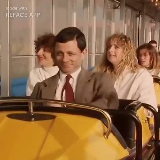 Daniel Craig as Mr Bean | Scrolller