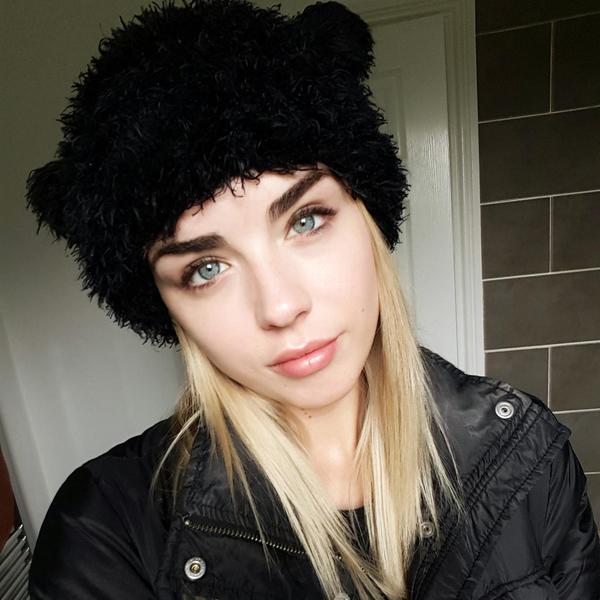 Danielle Sharp | Scrolller
