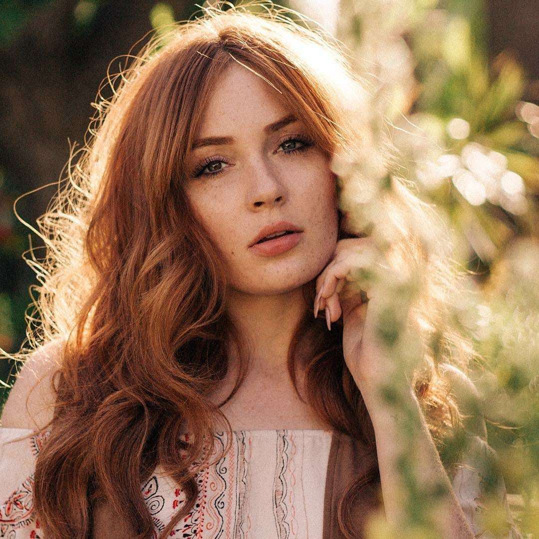 Danielle Victoria | Scrolller