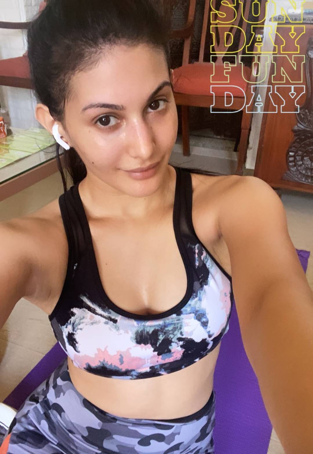 Dark and sweaty armpits of Amyra Dastur | Scrolller