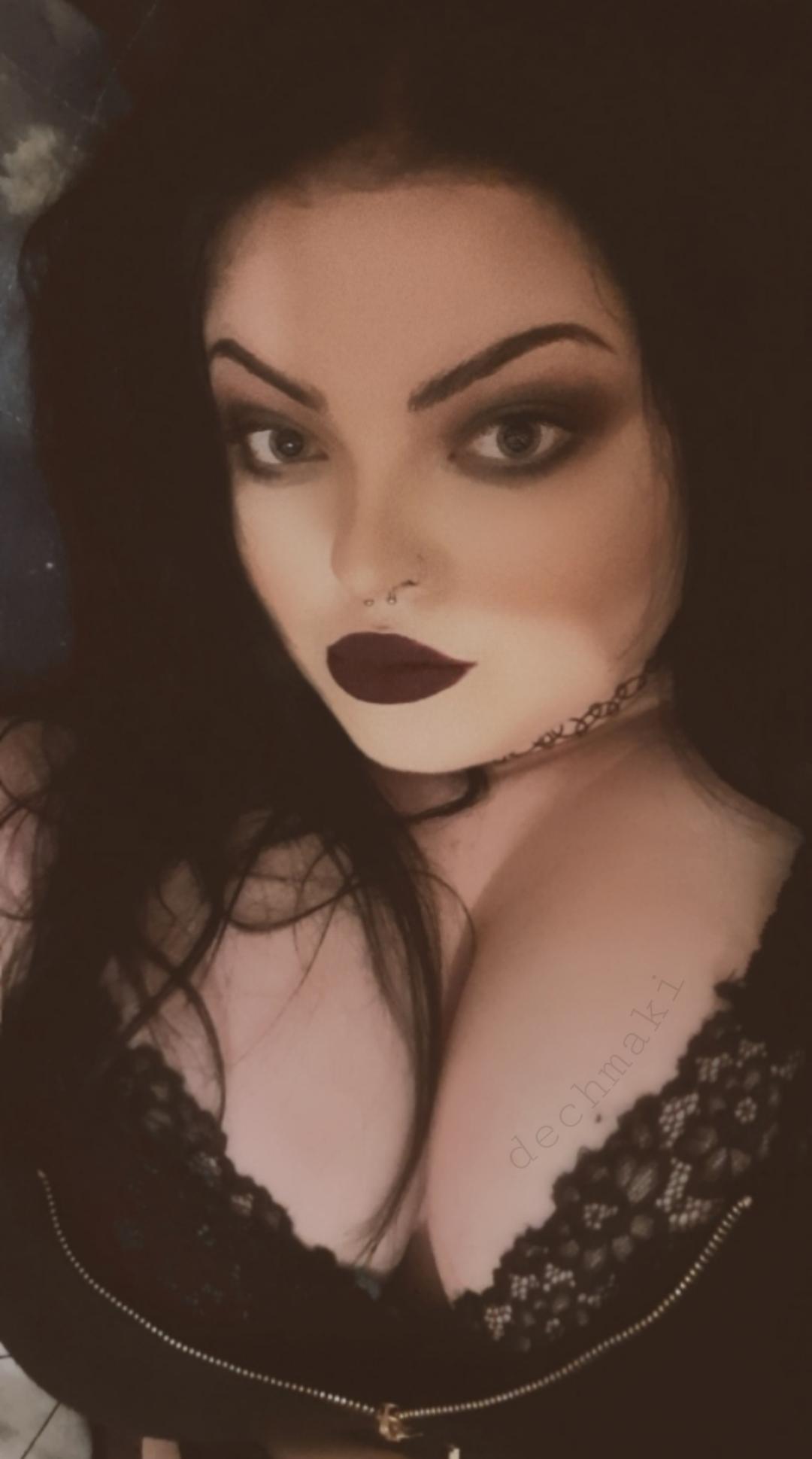 Dark lipstick and Big Tits | Scrolller