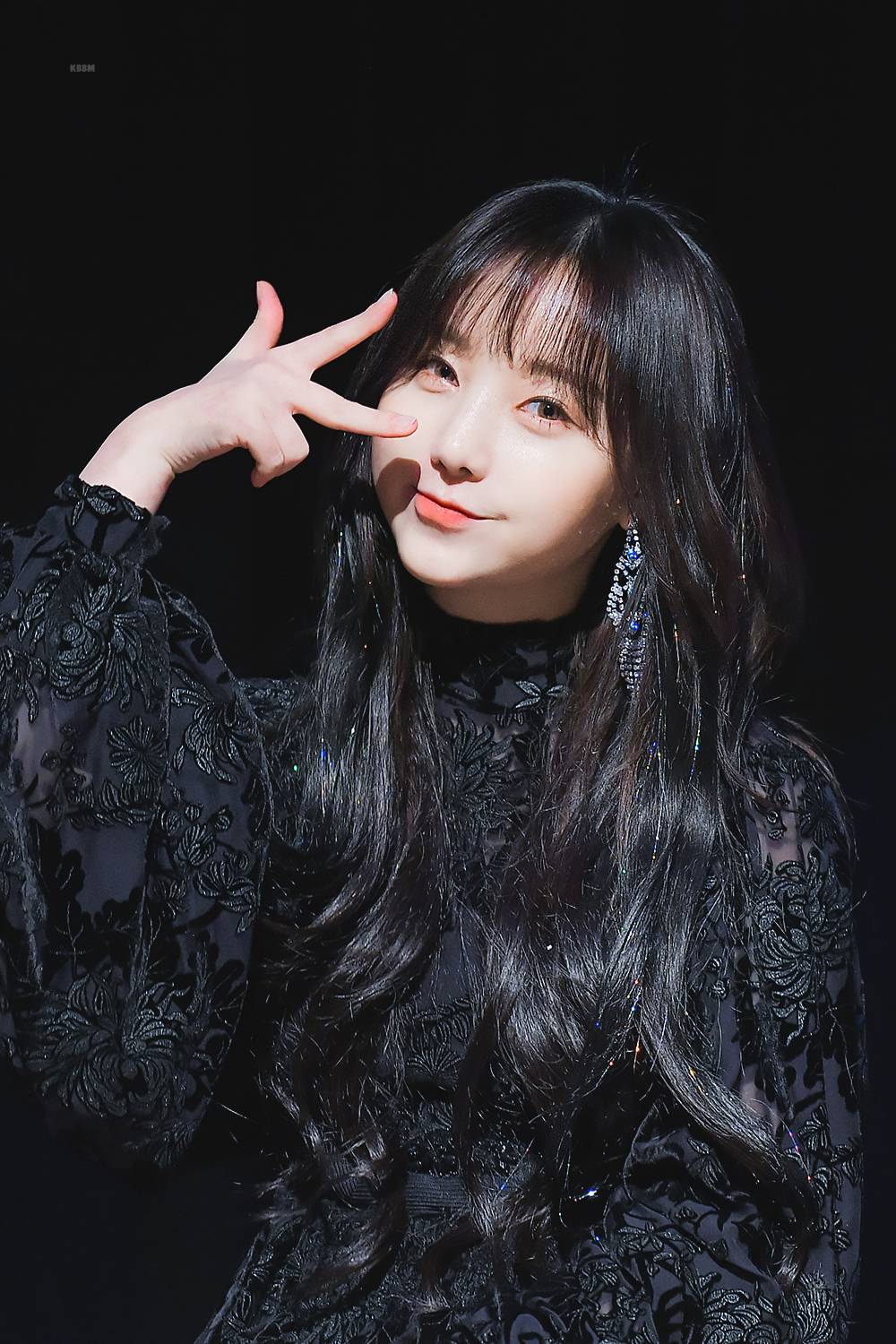 Dark mode Kei | Scrolller