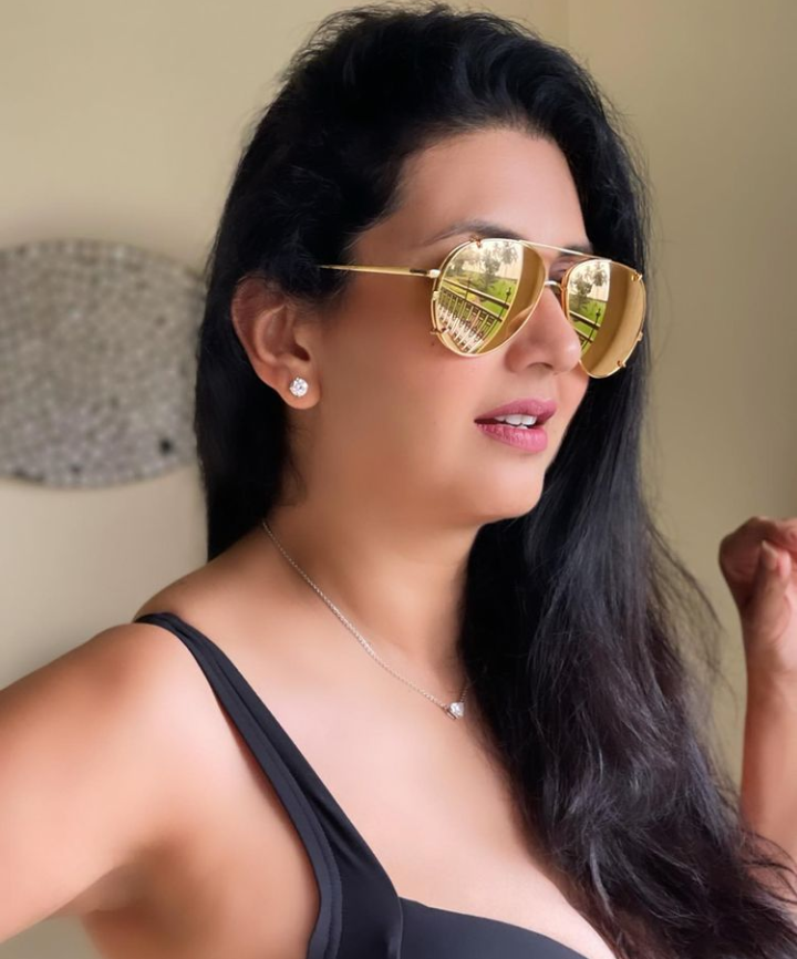 Deepti Bhatnagar....a certified MILF. | Scrolller