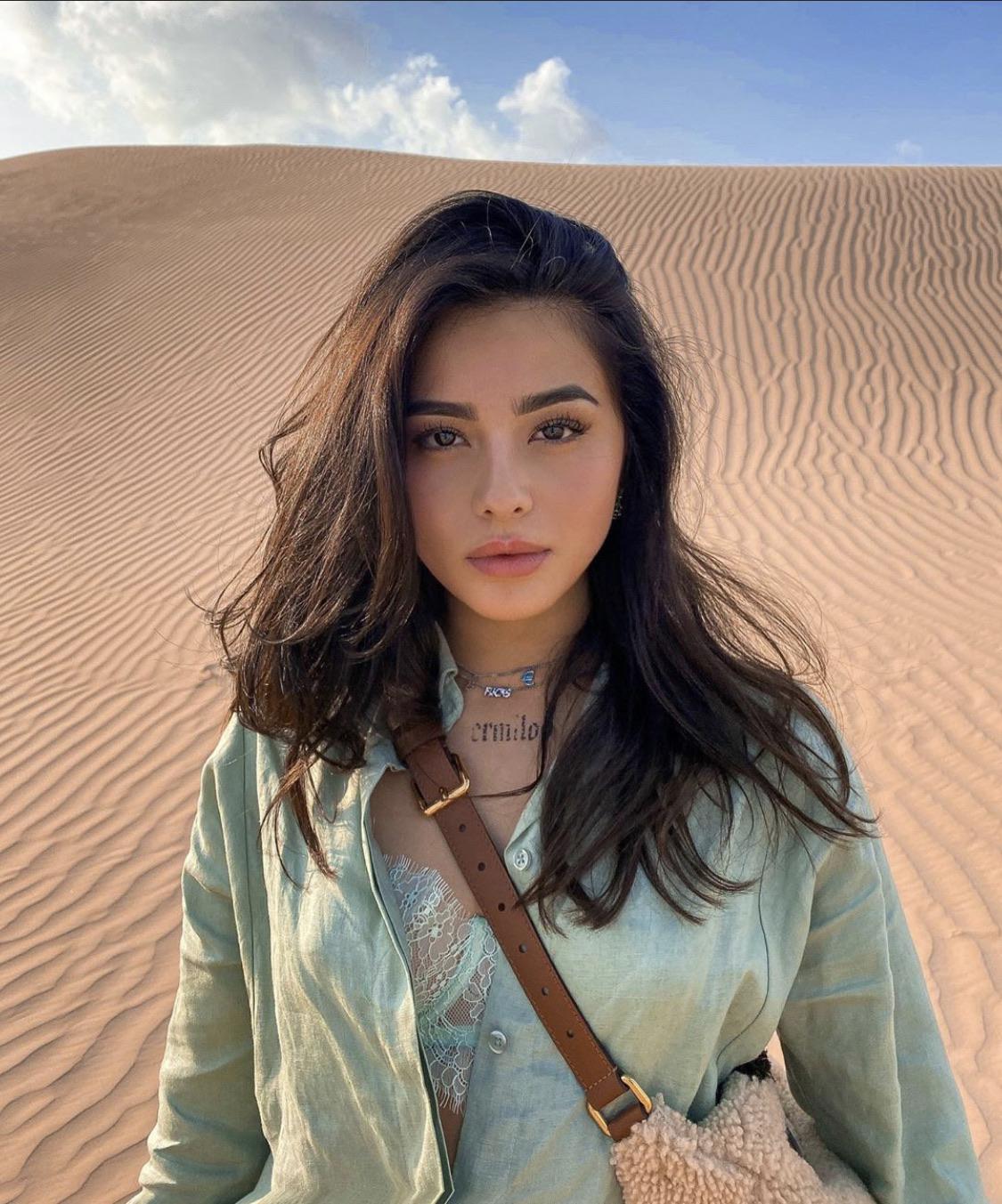 Desert rose | Scrolller