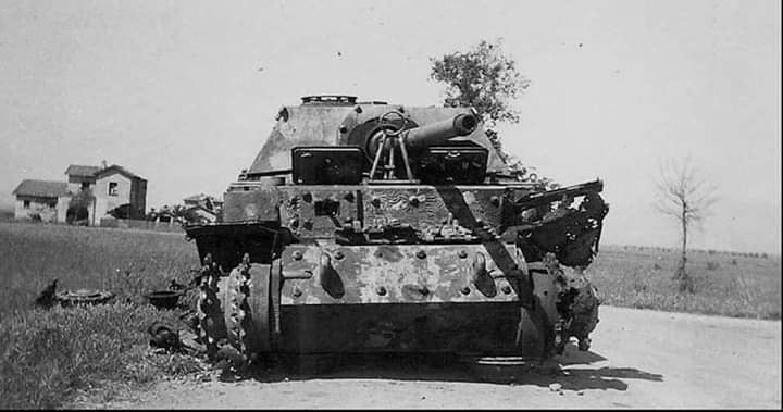 Destroyed Ferdinand tank | Scrolller