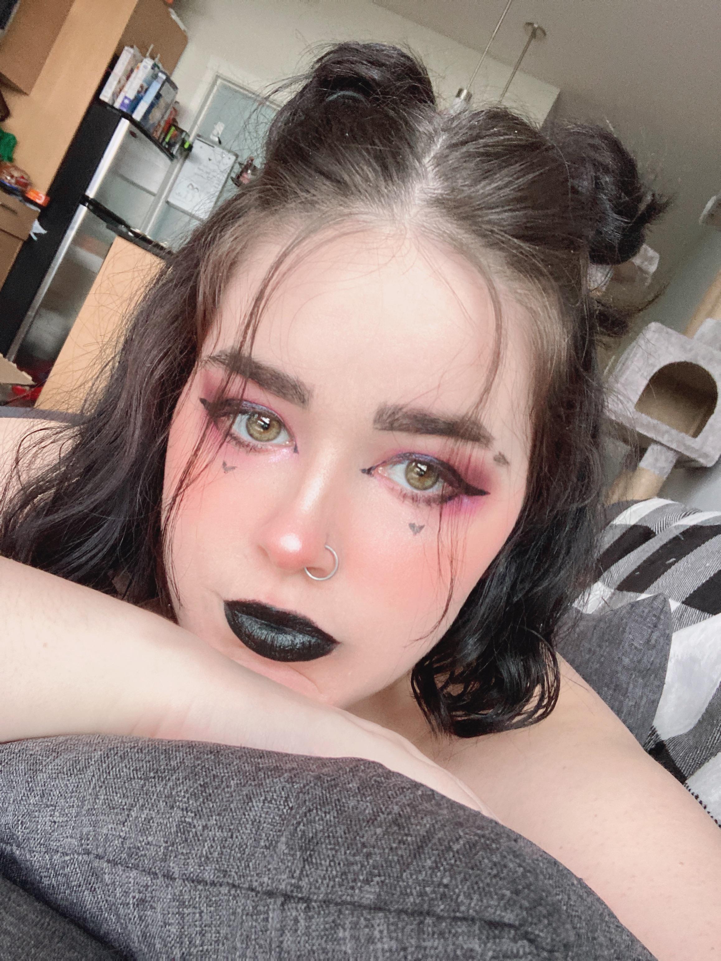 Did I catch your attention? 💕 | Scrolller