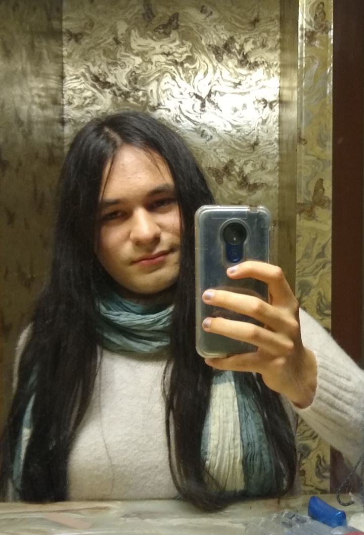 Did some basic makeup to fight dysphoria, im feeling pretty cute rn. | Scrolller