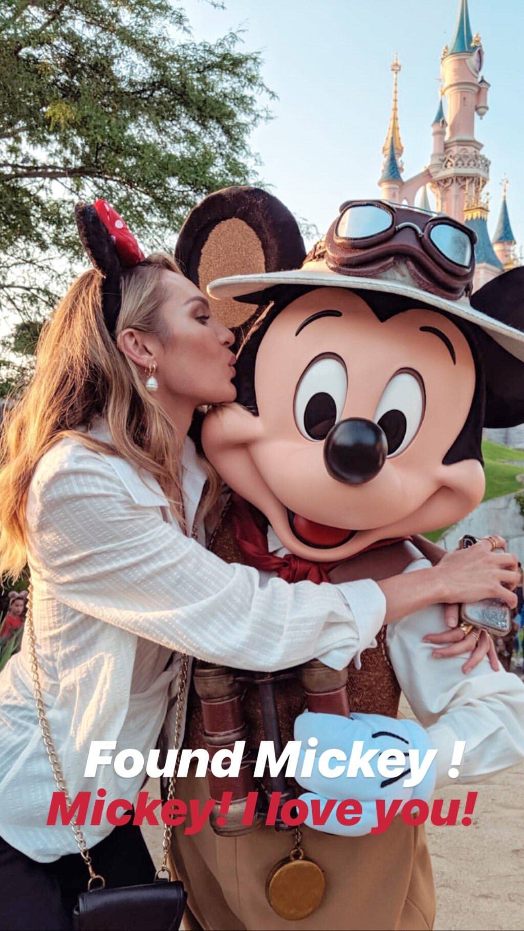 Disneyland | Scrolller