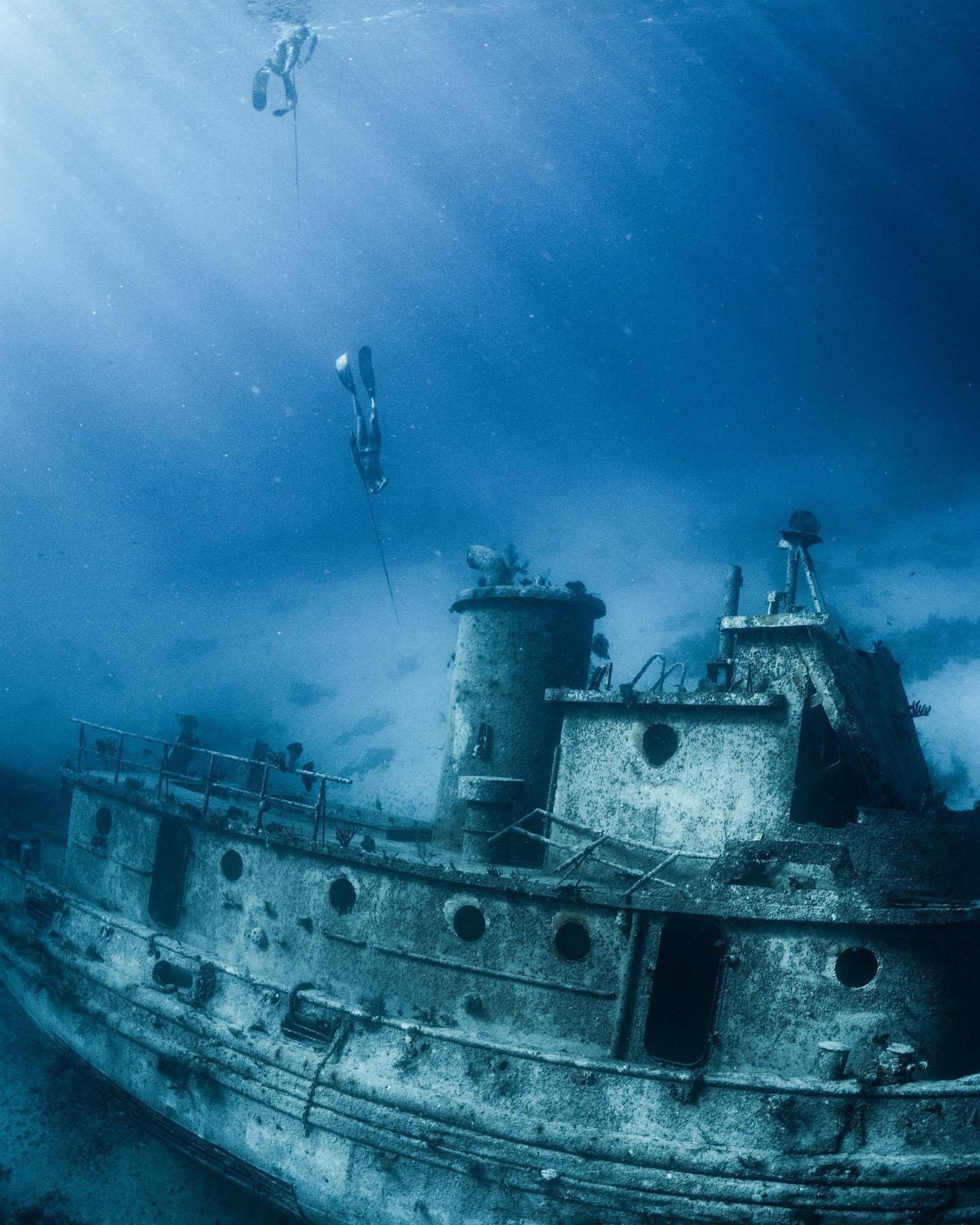 Diving a Shipwreck | Scrolller